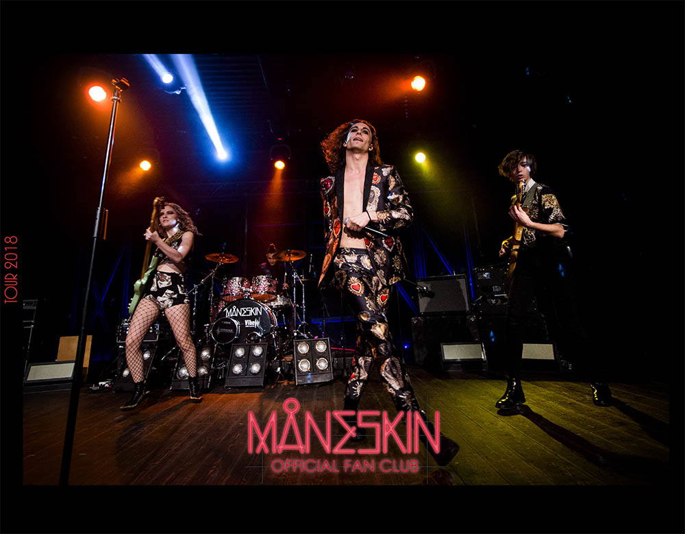 foto libro Maneskin - Official Fan Club - tour book 2018
