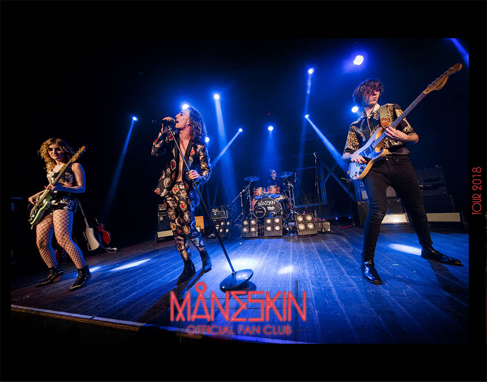 foto libro Maneskin - Official Fan Club - tour book 2018